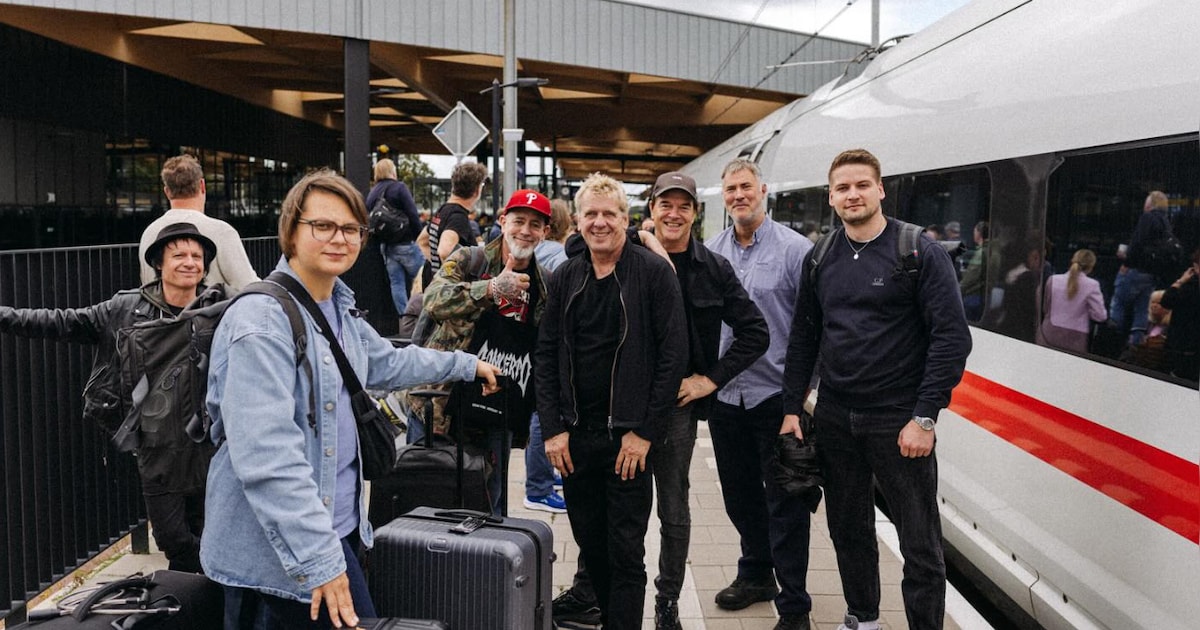 Bekende Duitse band strandt samen met honderden reizigers op station ...