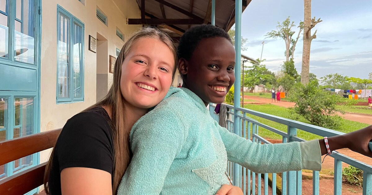 Elf leerlingen komen om bij brand in slaapzaal Oegandese school ...