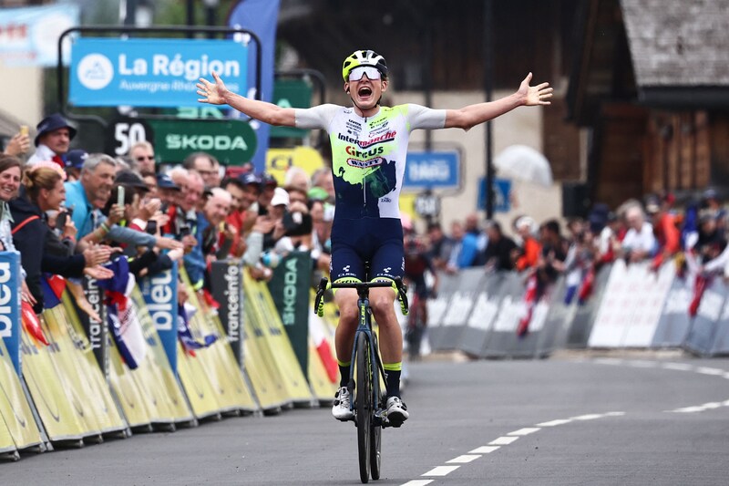 Zimmermann wint zesde rit in Critérium du Dauphiné, Vingegaard niet in ...