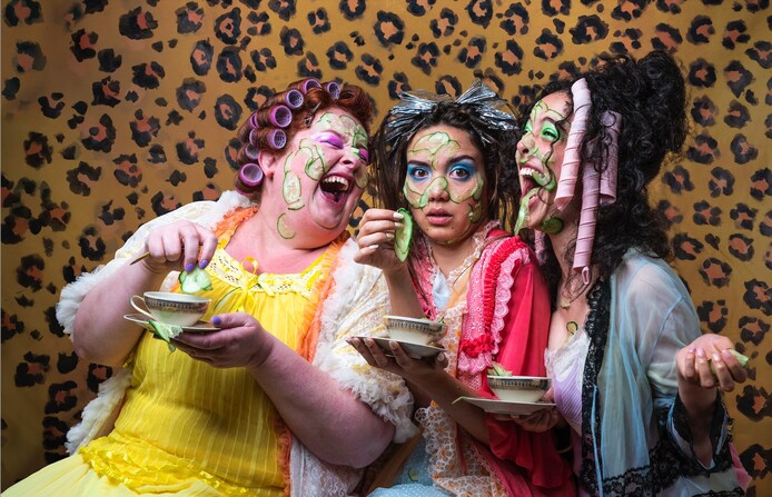 Horror-soap mét humor over roddelen houdt je een spiegel voor | Utrecht ...