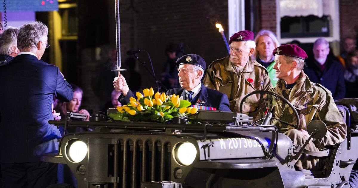 Tweede Wereldoorlog-veteraan Ray Lord overleden | Wageningen | De ...