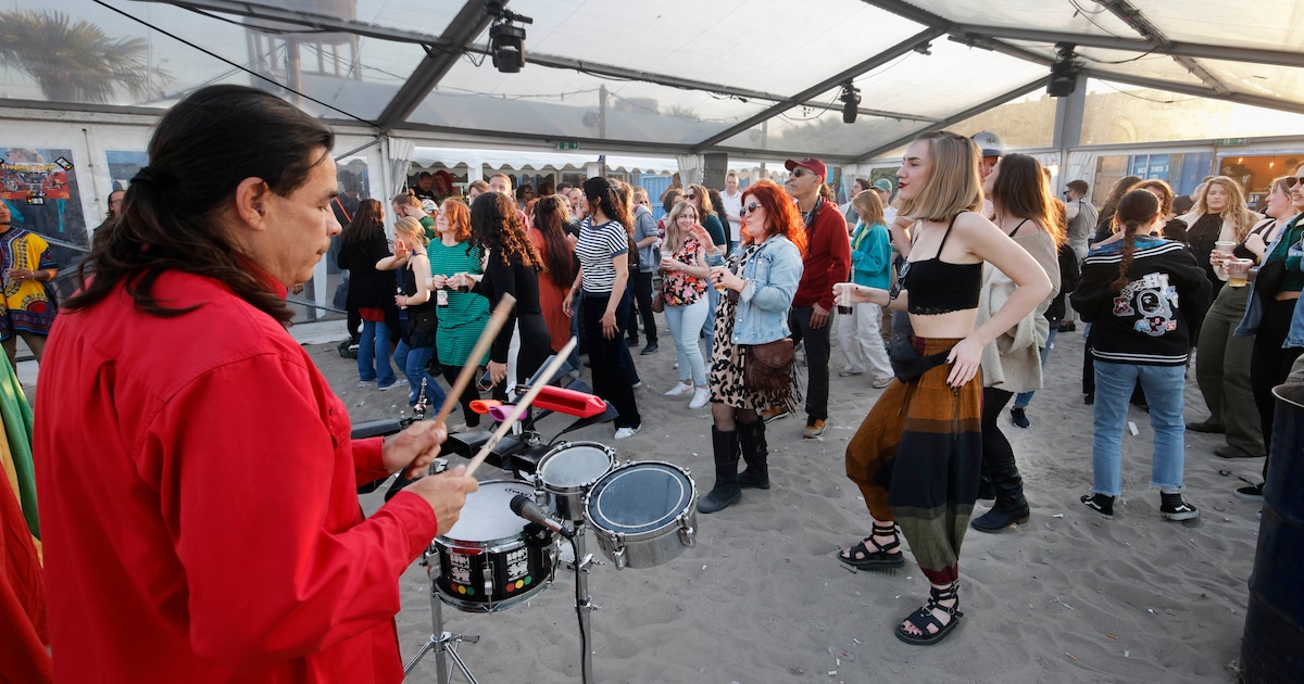 Na krap twee jaar valt het doek voor Nijmeegse strandbar: ‘Hopen écht ...