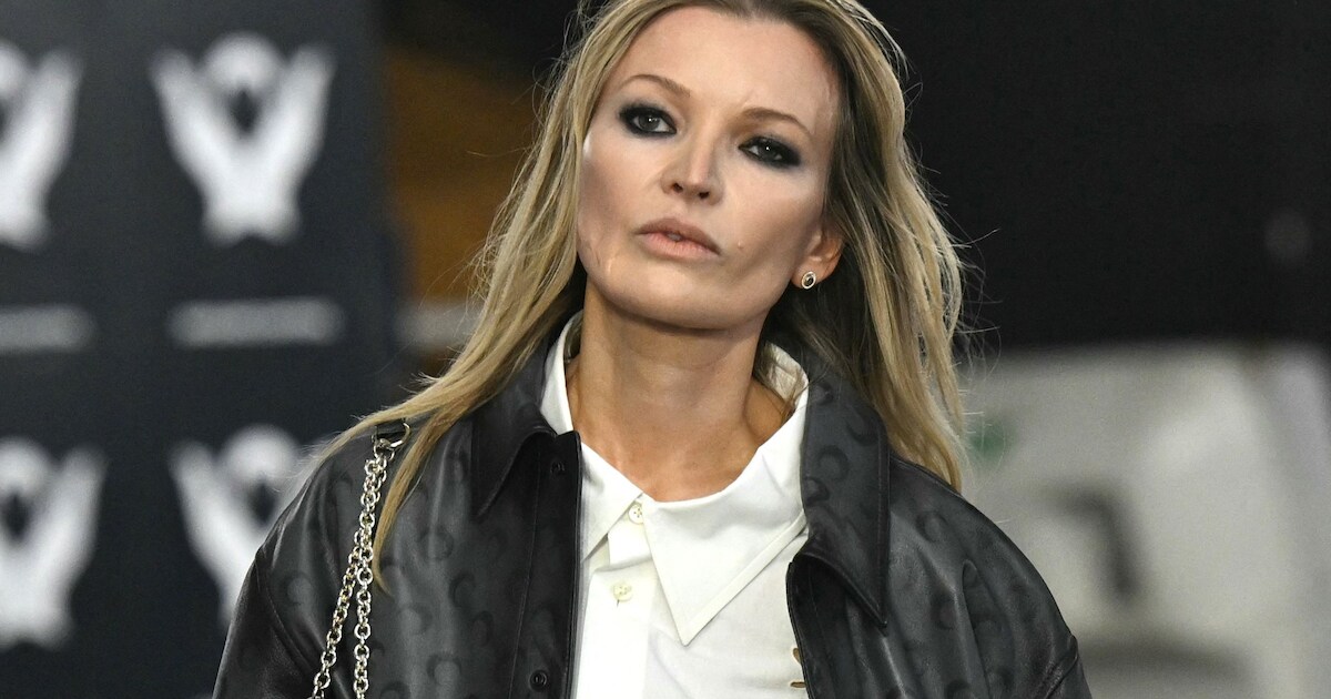 Dubbelganger Kate Moss loopt mee in Paris Fashion Week: ‘Word dagelijks ...