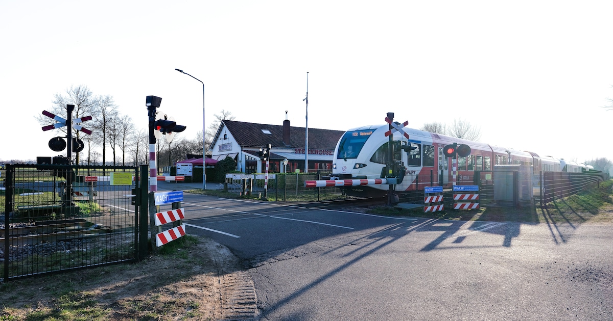 Buurman vertelt zijn verhaal over noodlottige aanrijding met trein bij ...