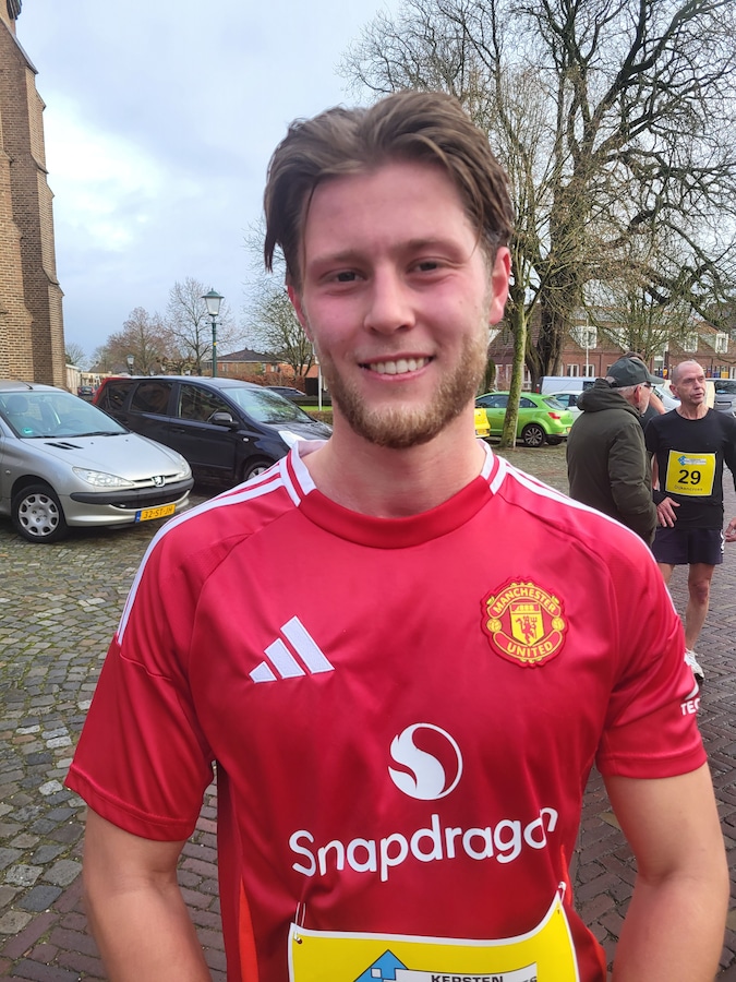 Door zware schorsing ontdekt deze voetballer de hardloper in zichzelf ...