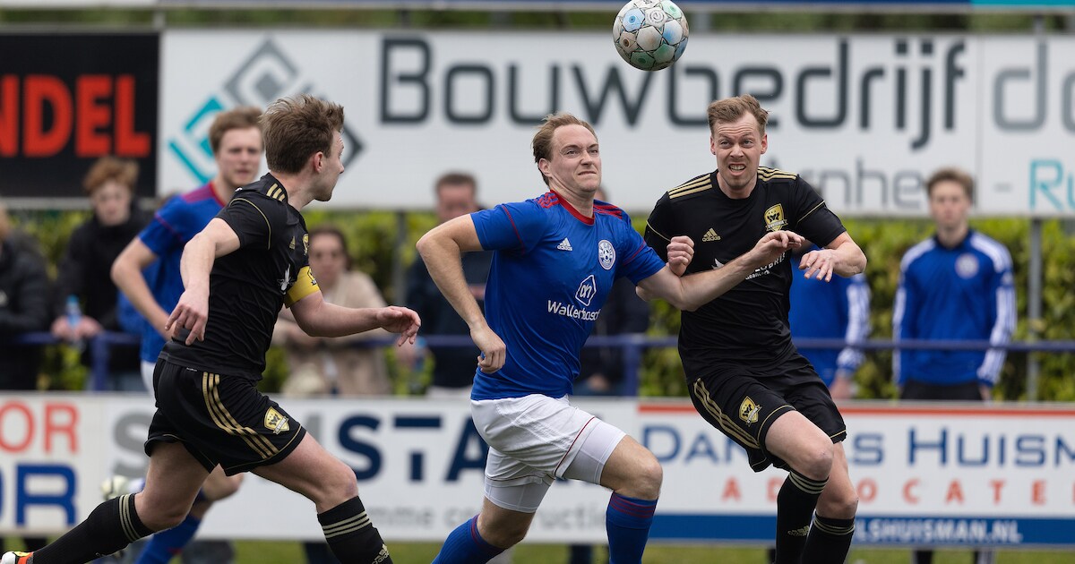 FC Winterswijk-trainer Zandstra woedend na catastrofe: ‘Een grote ...