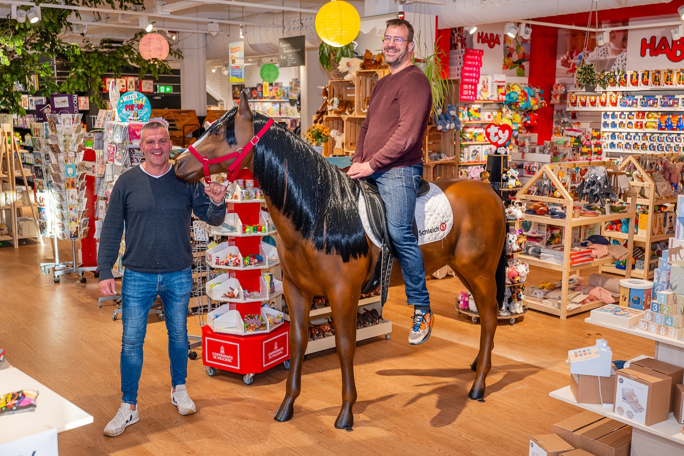 Na twaalf jaar sluiten de deuren van deze speelgoedwinkel in Driebergen ...