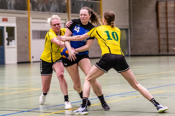 Zenuwen breken OBW op, ploeg moet titelfeest uitstellen: ‘Euforie in de ...