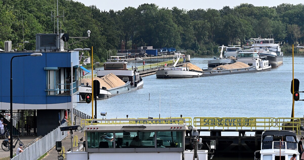 Sluizen Weurt en Grave ernstig verouderd: ‘Geen mensen die ...