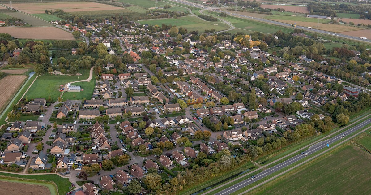 Na jaren stilstand opeens twee bouwplannen in Kerk-Avezaath | Buren ...
