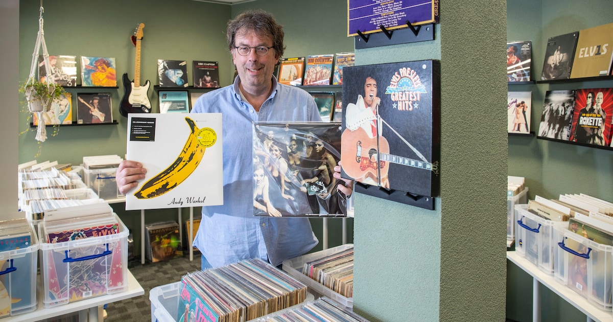 William (51) verkoopt zeker de helft van zijn platen aan jongeren van ...