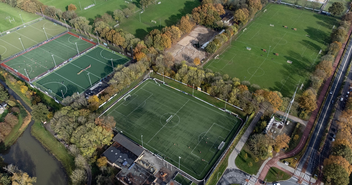 Na 5 jaar een groot kruis door een hypermodern sportpark: hoe zit dat ...