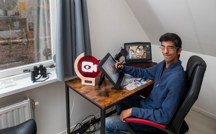 Rohan (26) is een hit op TikTok en zijn manga-tekeningen vielen op in ...
