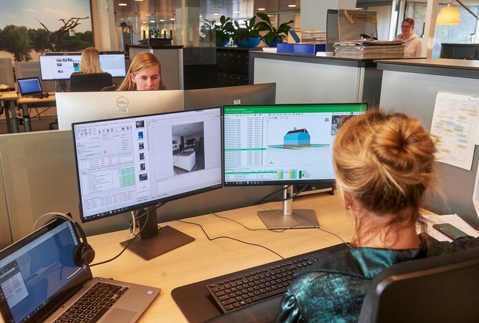 Verbouwing kantoor BSOB in gemeentehuis Oss kost acht ton, maar die ...