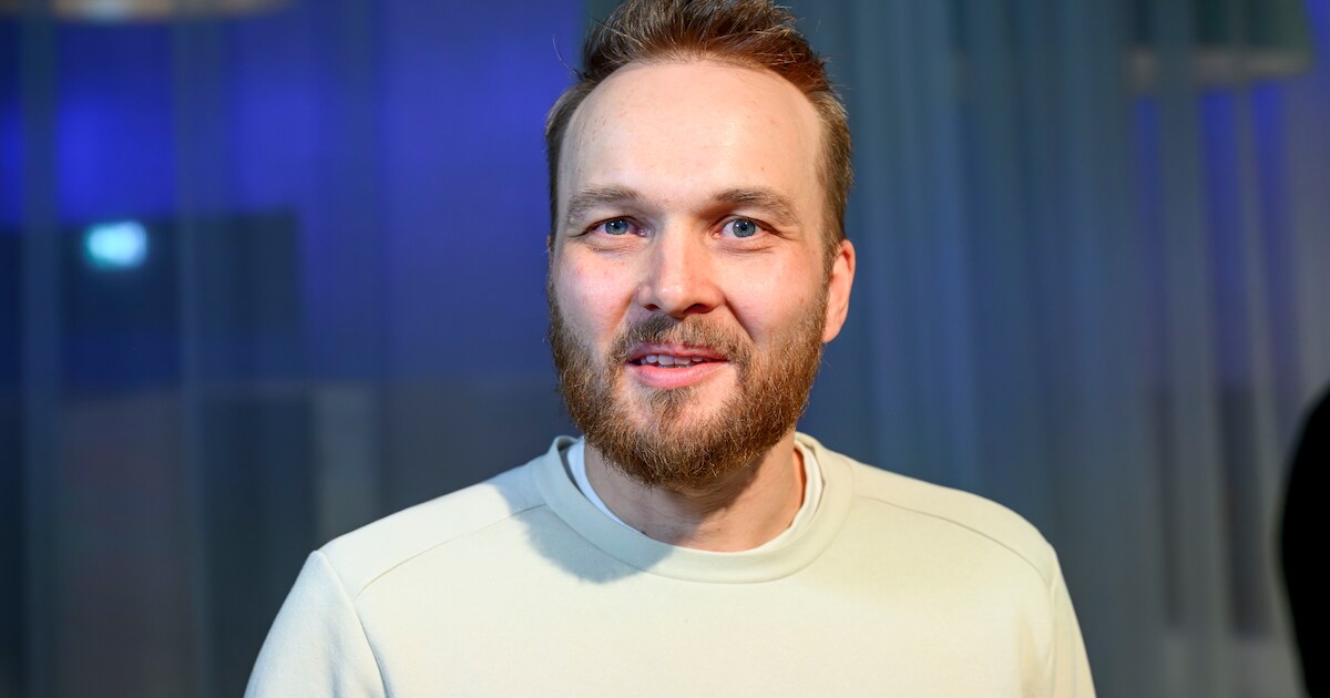 Arjen Lubach blaast parodie op Dido-hit nieuw leven in nadat dj’s weer ...