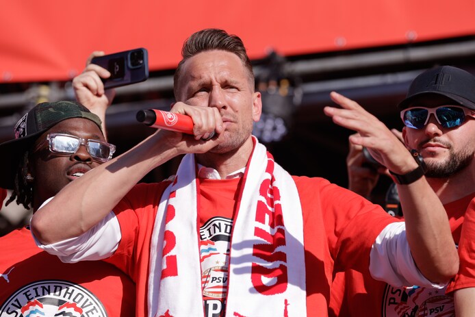Luuk de Jong laat PSV nóg langer wachten, terwijl Pepi nog wat tijd ...