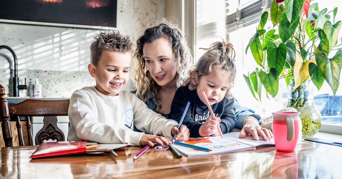 Zoontje Jan (5) had hulp nodig, maar het gezin kan geen huisarts vinden ...