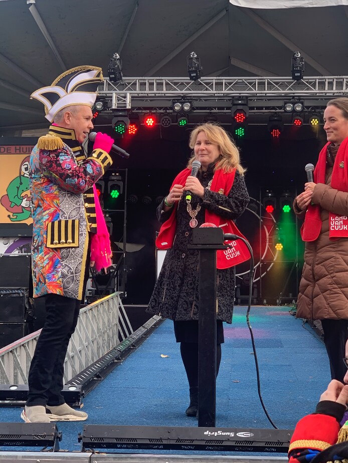Het is 11.11 uur op de elfde van de elfde: carnaval is begonnen en de ...