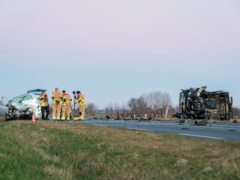 Dode en gewonde bij ernstig ongeval op N421 tussen Houten en Odijk ...
