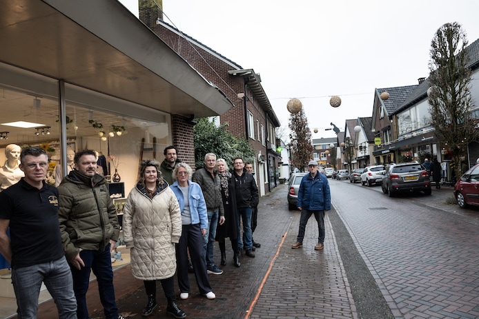 Winkeliers boos over aanpak Smidsstraat: ‘Niet goed voor ons en voor de klanten’ | Anneke ...