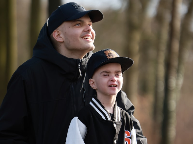 Nicolette mist haar zoon Roef (16) elke dag: ‘Voelt alsof er een dikke ...