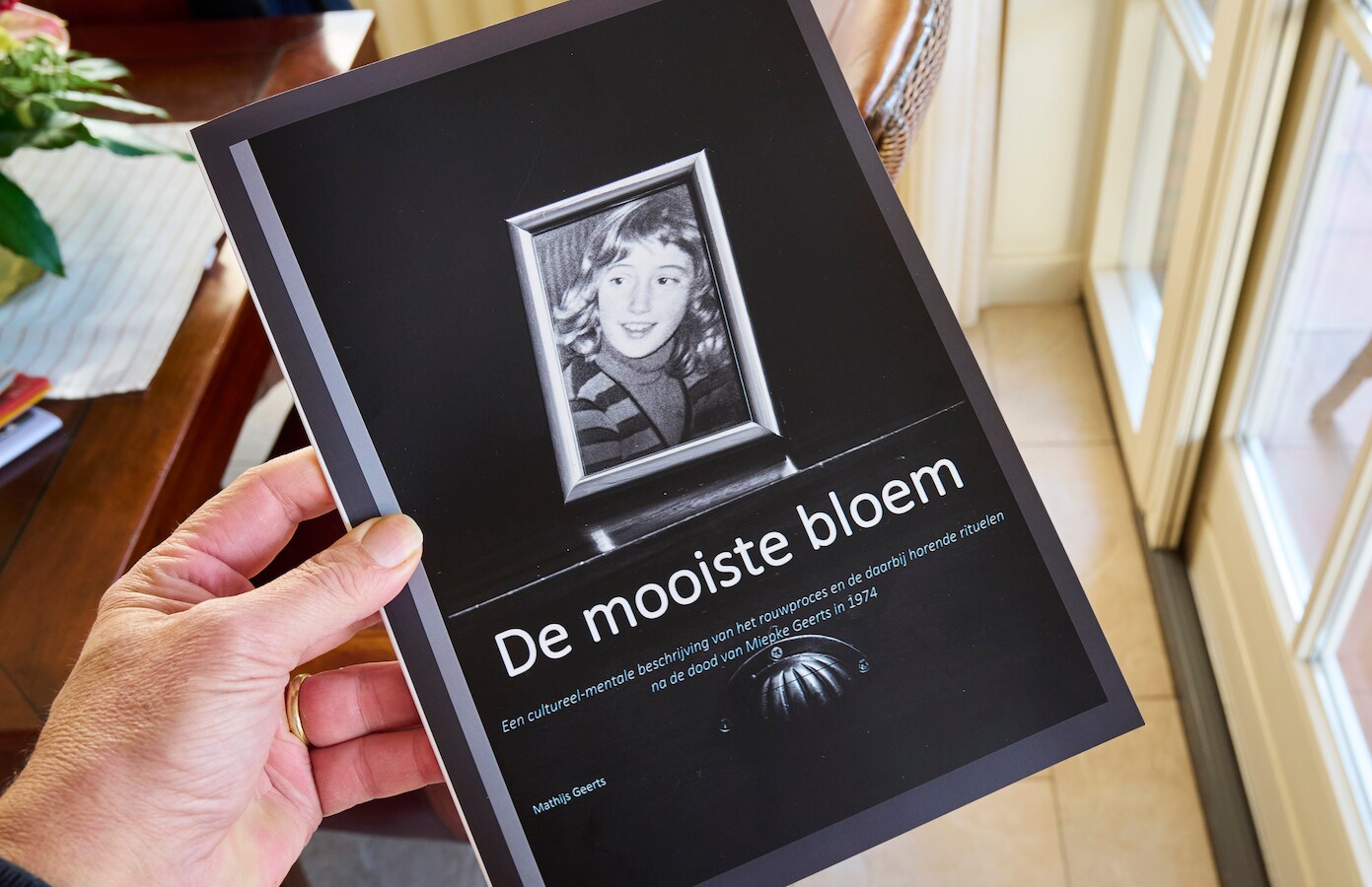 Vijftig jaar na dato herdenkt Zeeland de dag dat Miepke (11) tragisch ...