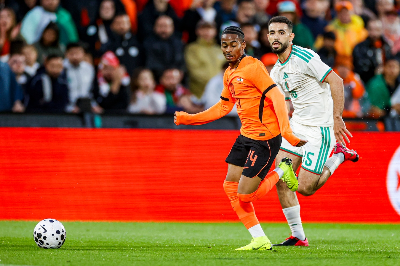 Oranje op rapport: twee onvoldoendes voor aanvallers, beste cijfer voor ...