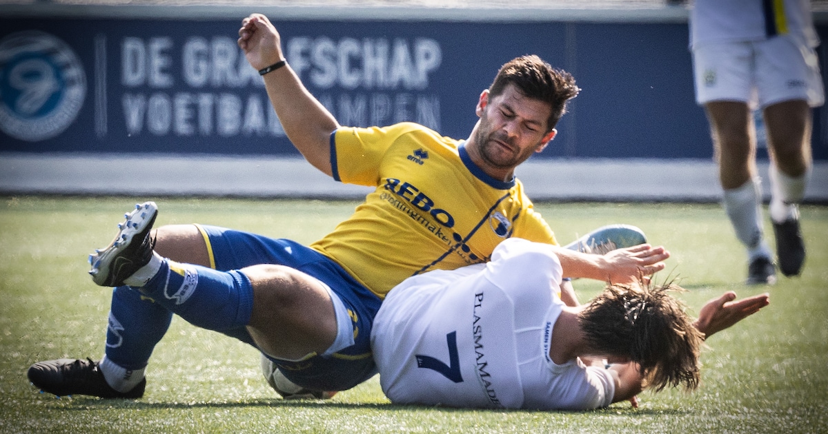 ‘Debuut’ Wichgers met kleine kater: ‘Liefst wil ik elke wedstrijd dit seizoen spelen’ | Voetbal ...