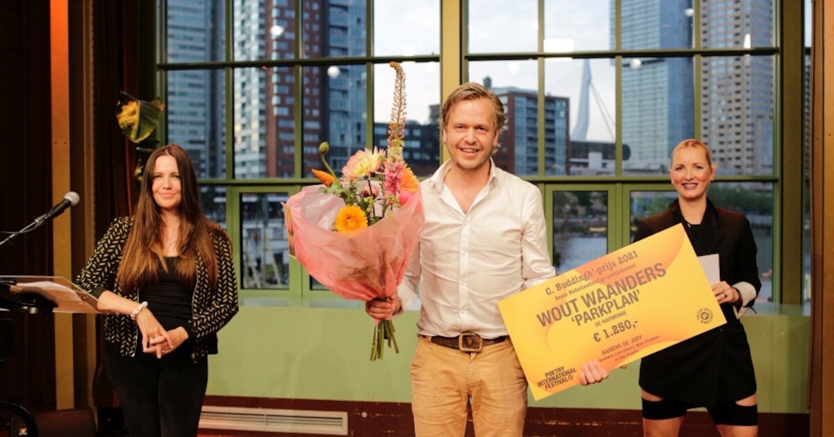 Wout Waanders presenteert nieuwe bundel | Nijmegen | gelderlander.nl