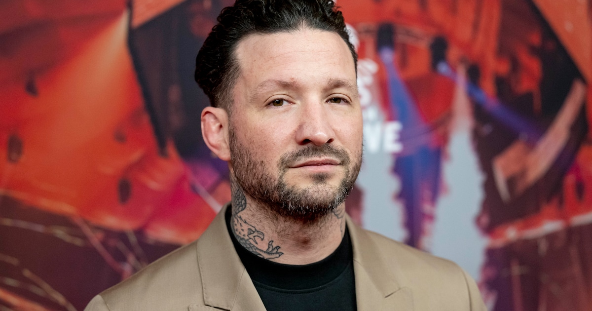 Kraantje Pappie neemt dochtertje mee op podium en Jandino kan carrière ...