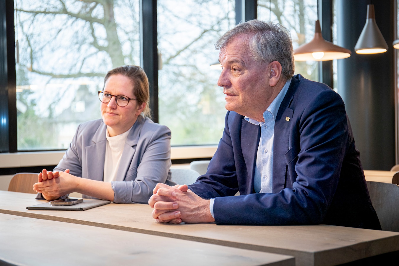 Simac gaat over van vader Eric van Schagen op dochter Maartje, maar dat ...