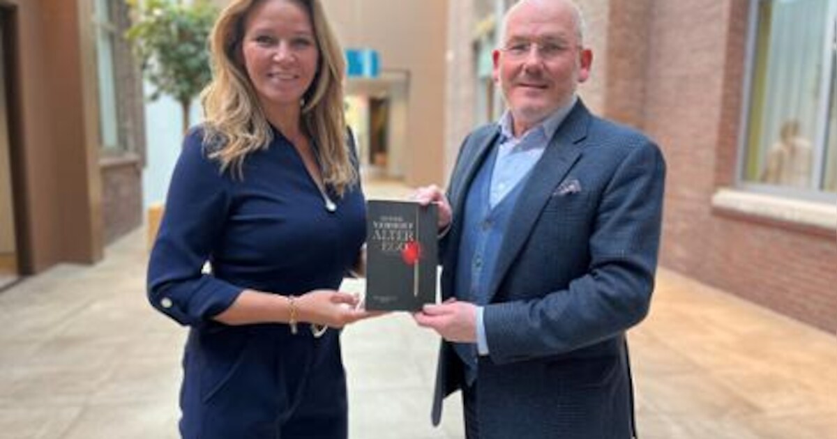 Nieuwste boek Esther Verhoef speelt zich af in Roermond | Venlo | De ...