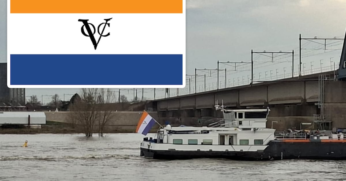 Ineens varen meerdere schepen op de Waal met deze omstreden VOC-vlag ...