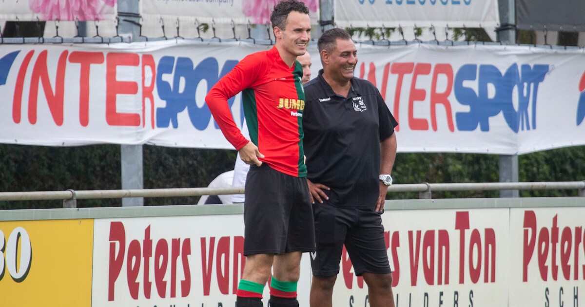 Na anderhalf jaar zonder voetbal staat Kersten weer op het veld bij ...