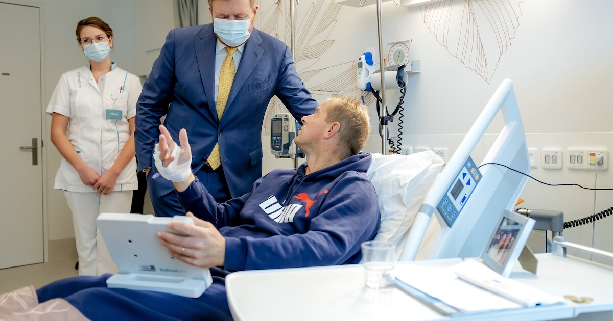 Verplicht mondkapje is in Radboudumc nog geen verleden tijd: ‘Piek van ...