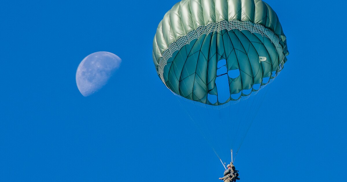 Na landing in apenverblijf nu geen groen licht voor dropping para’s tijdens Rijnweek | Rhenen ...
