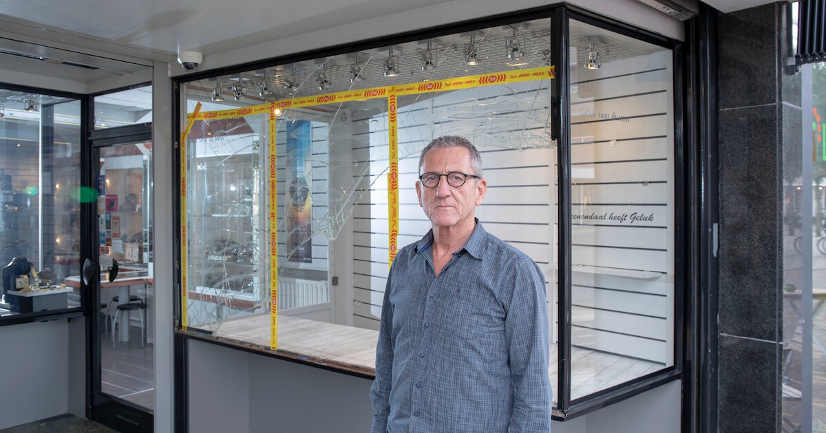 Juwelier Geluk schrok zich kapot van mokerslagen op zijn etalage ...