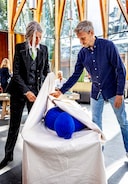 Overledenen steeds vaker opgebaard in een lijkwade: ‘Persoonlijker ...