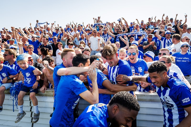 Pelikaan kampioen ondanks verlies, Papendrecht degradeert, SteDoCo en ...