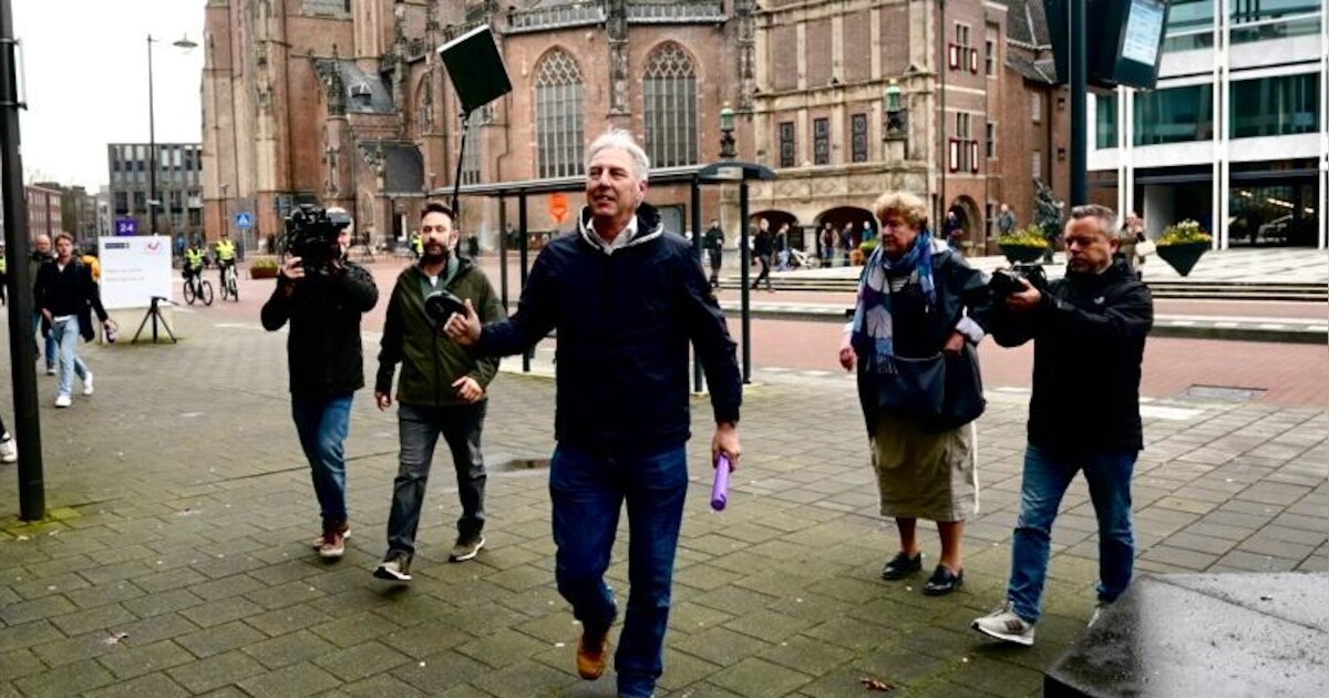 Rechter kritisch op stadsverbod voor Pegida-voorman Wagensveld ...