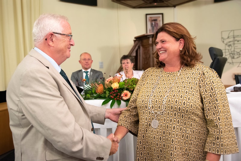 Nestor Louis Roks legt alle extra functies in gemeenteraad Etten-Leur ...