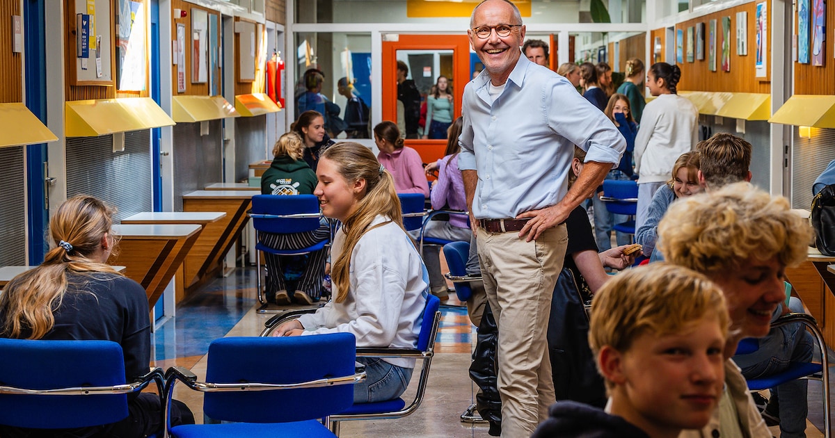 Jordan Lyceum opent deuren voor reünie: laatste kans om school in oude ...