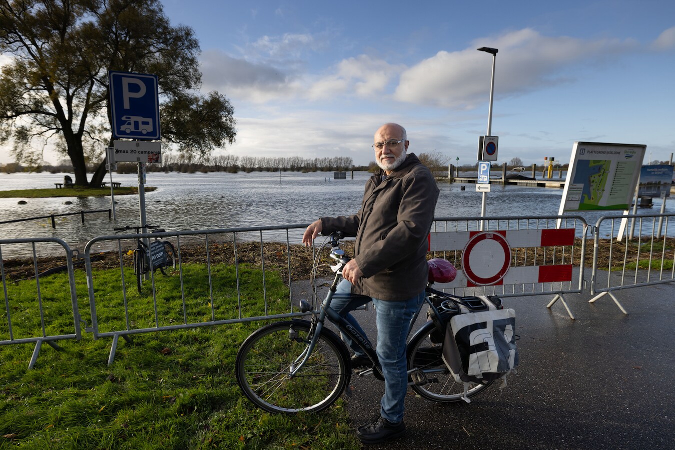 Hoge waterstand zorgt voor gemengde gevoelens: ‘Er hoeft niet veel mis ...