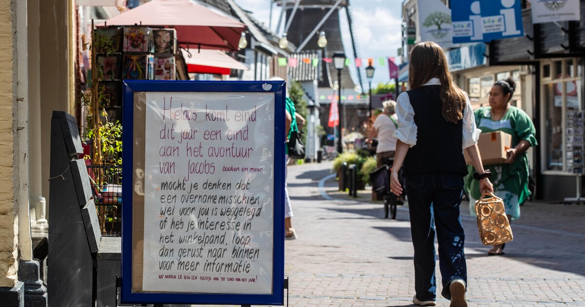 Boekhandelaar Marieke zet bord voor haar winkel: 'Als niemand opstaat ...