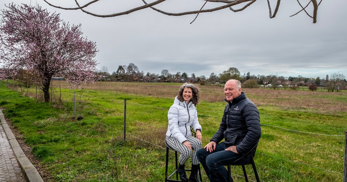 Wonen in een park, een droom met potentie? Co en Enny denken van wel: ‘Je kunt het maar één keer ...
