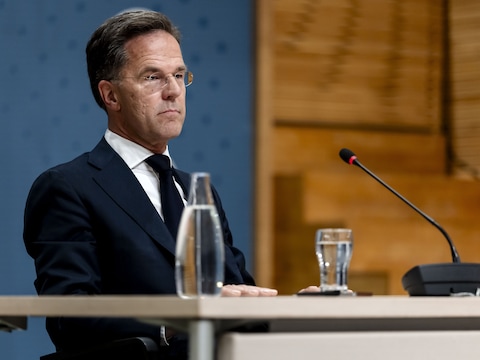 Rutte vreesde ‘code zwart’ bij beginfase coronacrisis: ‘We zijn door ...