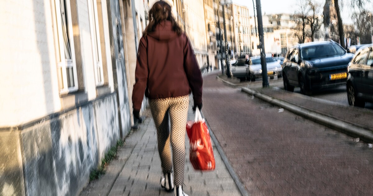 Lerares Denise leidt al drie jaar een zwervend bestaan: 'Ik zie mijzelf ...