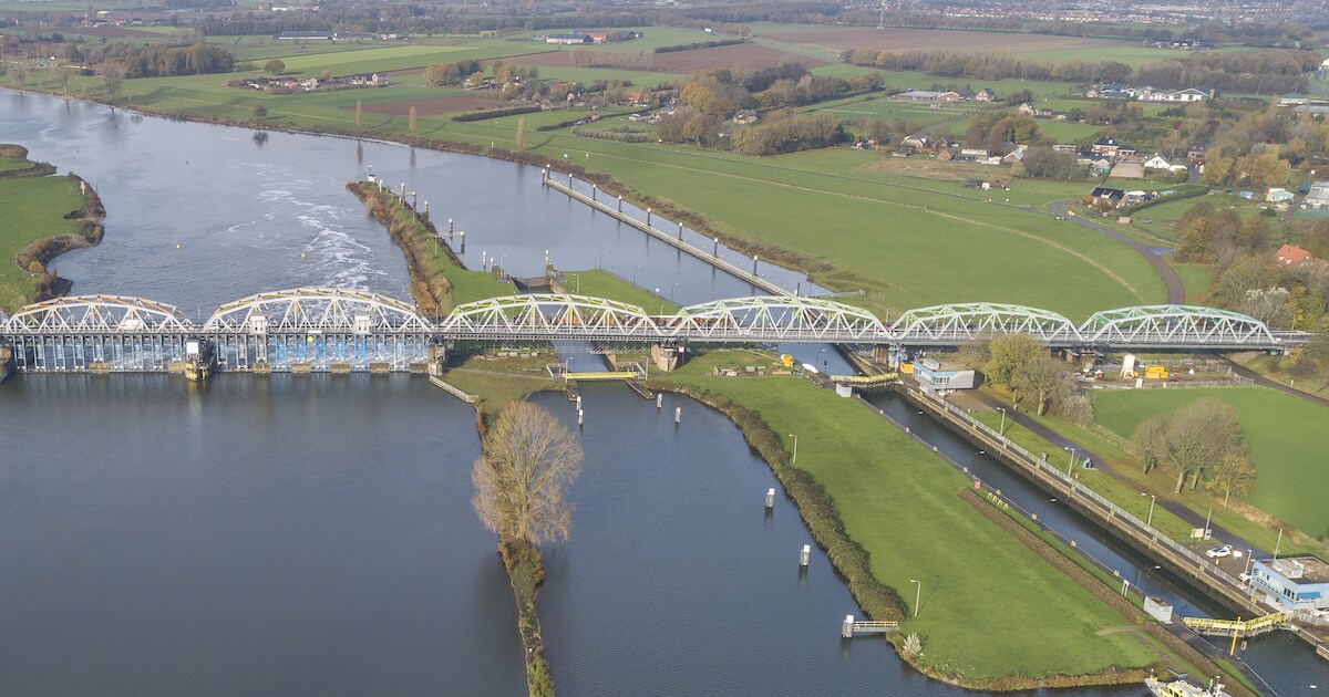 Te weinig personeel, dus gaat de Sluis Grave ’s nachts dicht | Land van ...
