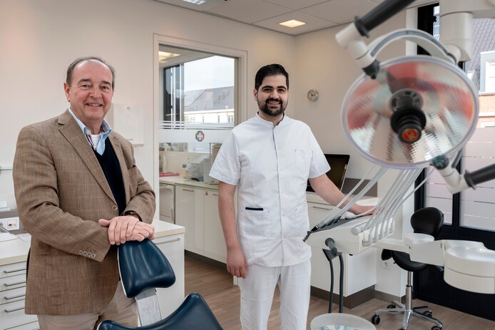 Tandarts Van der Staay hangt na 43 jaar in Gestel de boor aan de wilgen ...