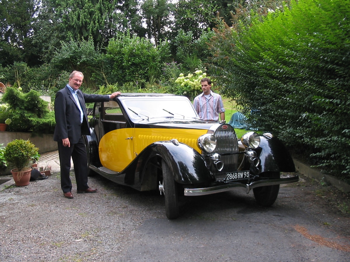 Ard en Arnoud duiken in bizarre autocollectie van Ad Palmen: ‘Hij was ...